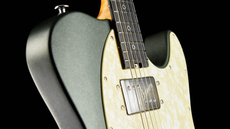 VERSATILE T-STYLE GUITAR | Cyan Custom Guitars - Hamburg