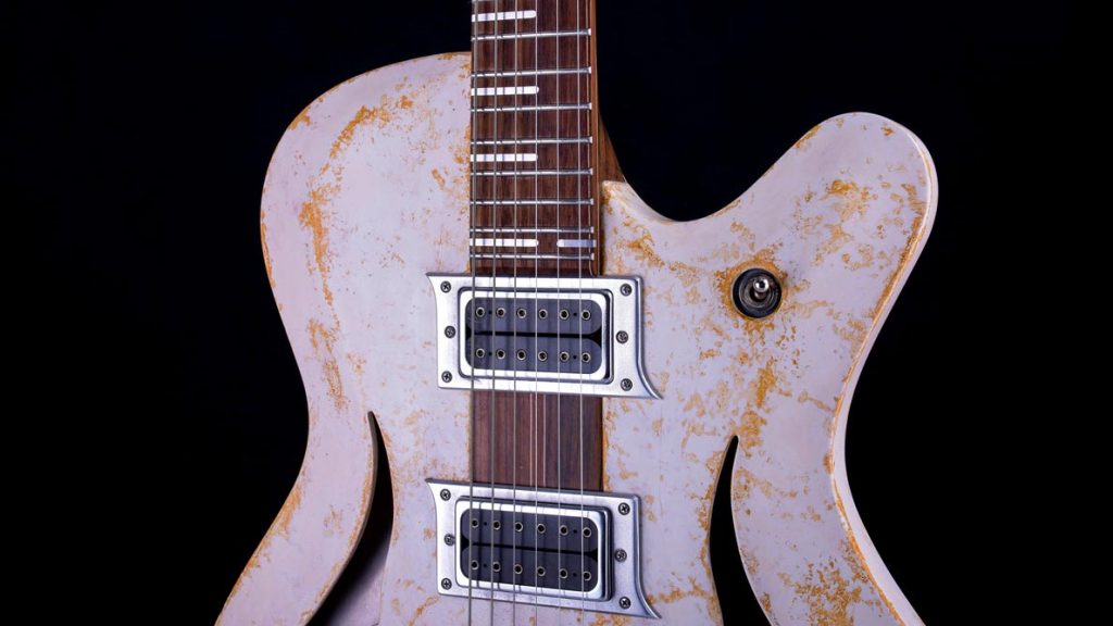 BARITONE GUITARS for very deep tunings | Cyan Guitars - Hamburg