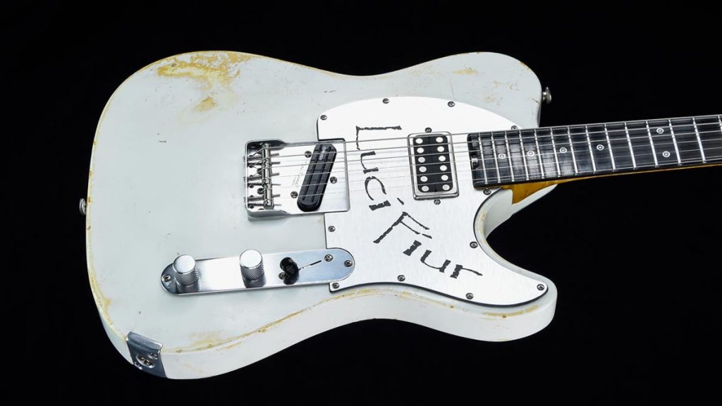 CUSTOMIZED GUITARS - GALLERY | Cyan Custom Guitars - Hamburg