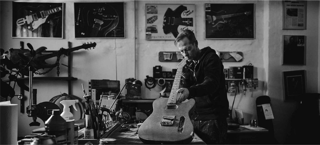 CUSTOM ELECTRIC GUITARS | Cyan Guitars - handmade in Hamburg
